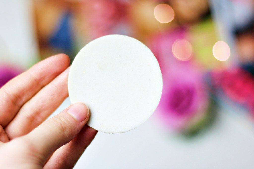 5 Tips Merawat Kulit Berminyak Agar Makeup Tahan Lama
