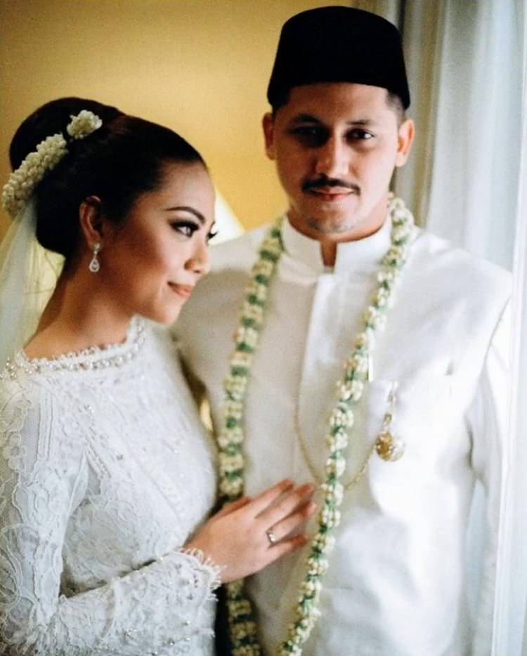 So Sweet! 9 Potret Perjalanan Cinta Keenan Pearce dan Gianni Fajri So Sweet! 9 Potret Perjalanan Cinta Keenan Pearce dan Gianni Fajri